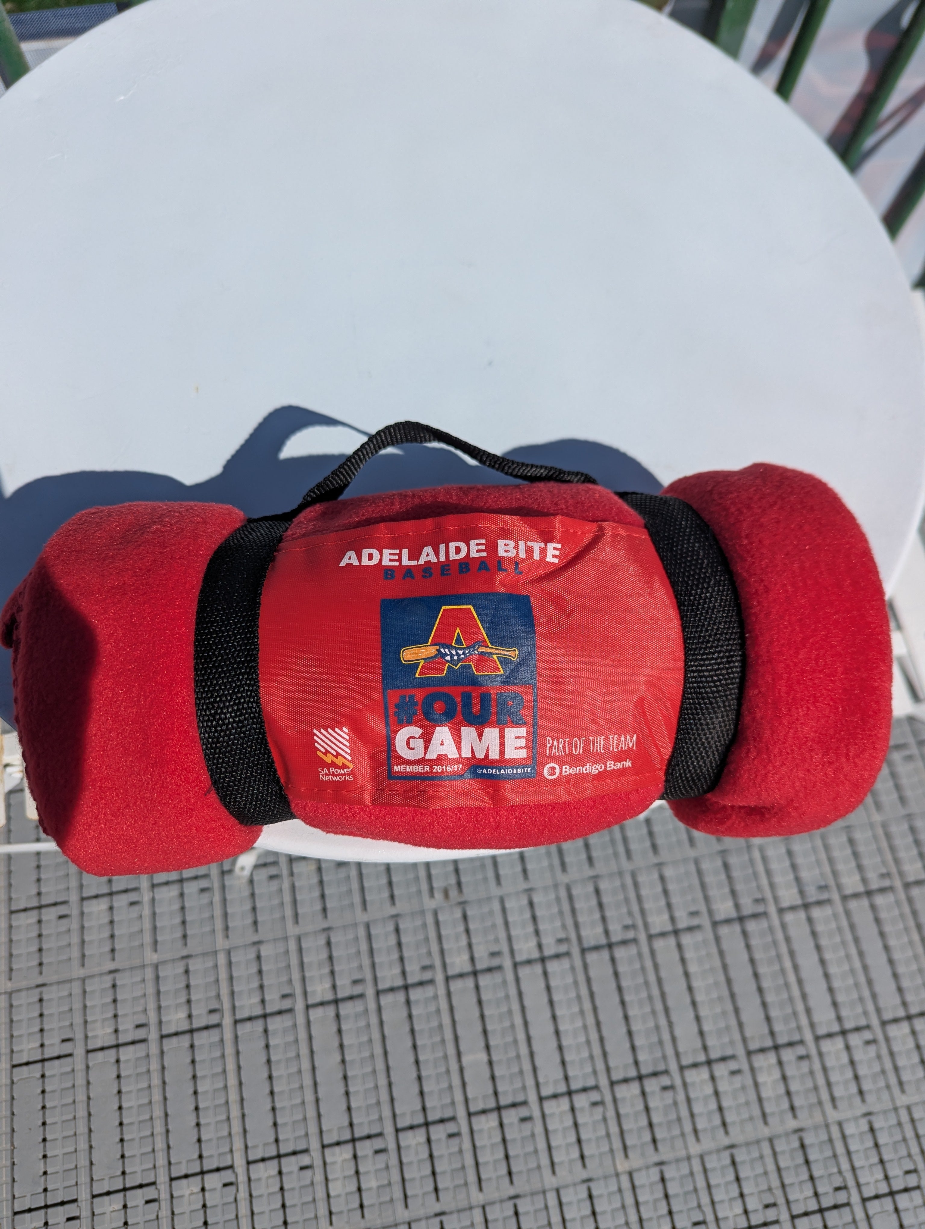 Adelaide Bite Blanket – Giants Shop